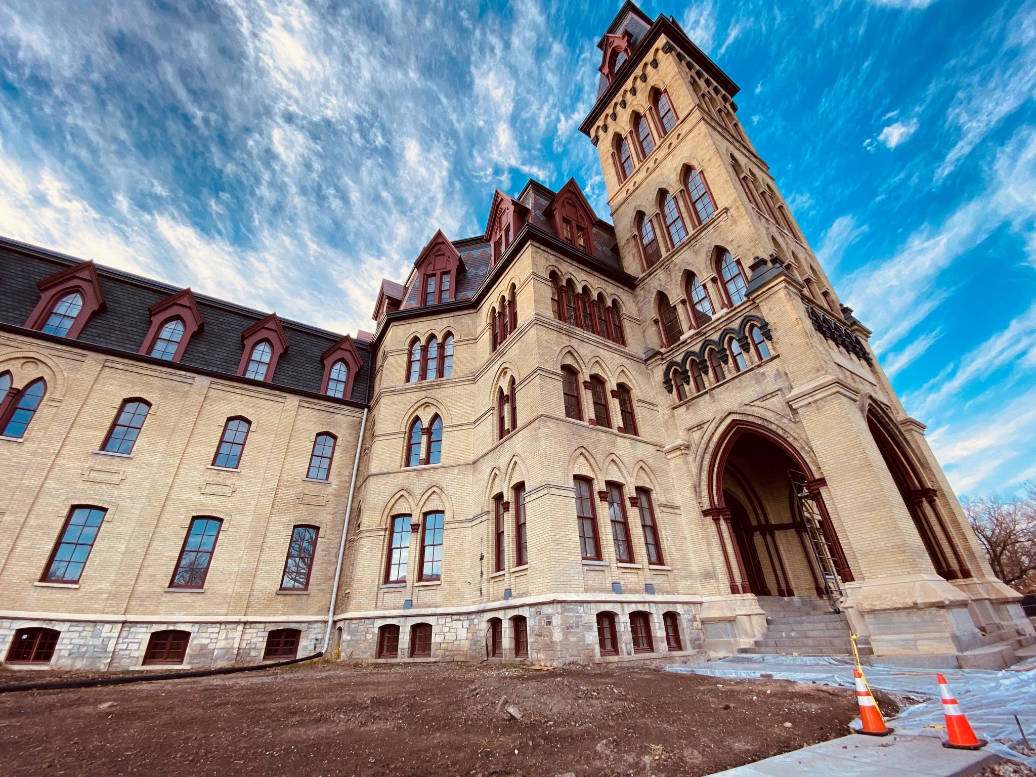 'Old Main:' Historic Milwaukee VA building to house veterans - The ...