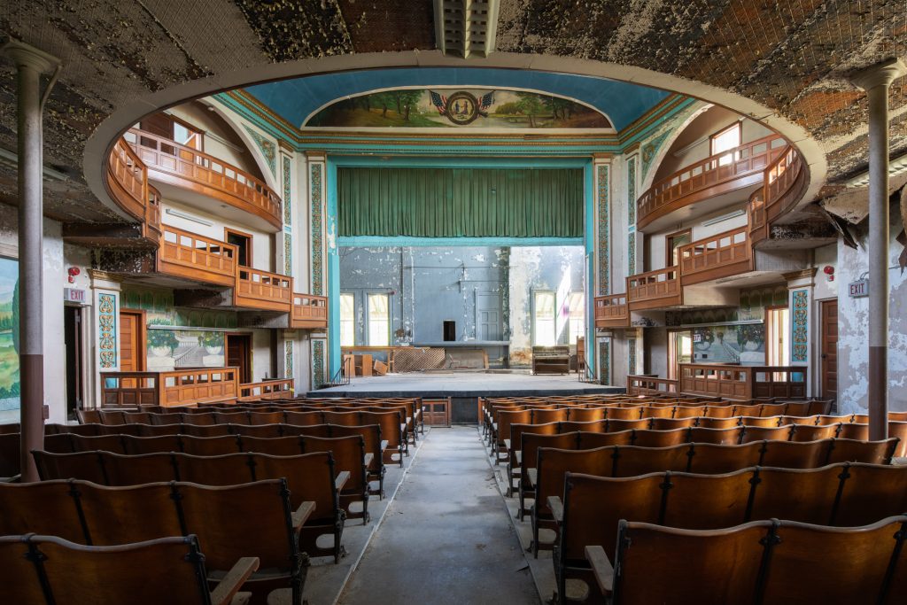 Peek inside Milwaukee VA's historic buildings before major renovation ...